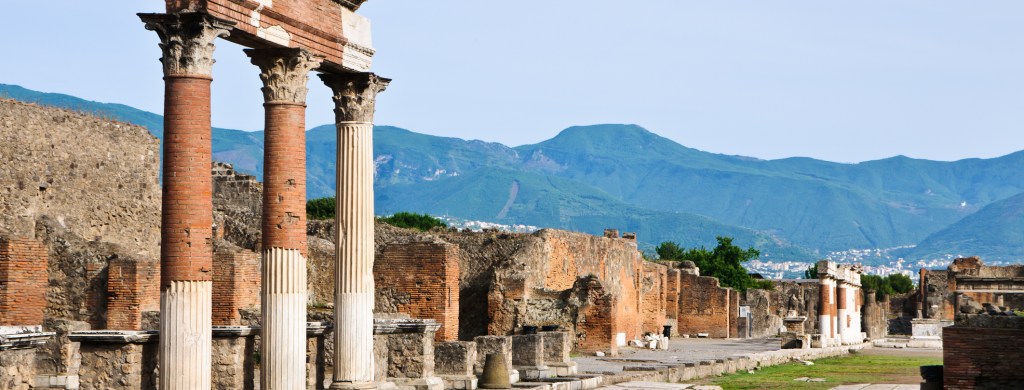 New excavation in Pompeii reveals stunning ancient paintings – Art Law ...